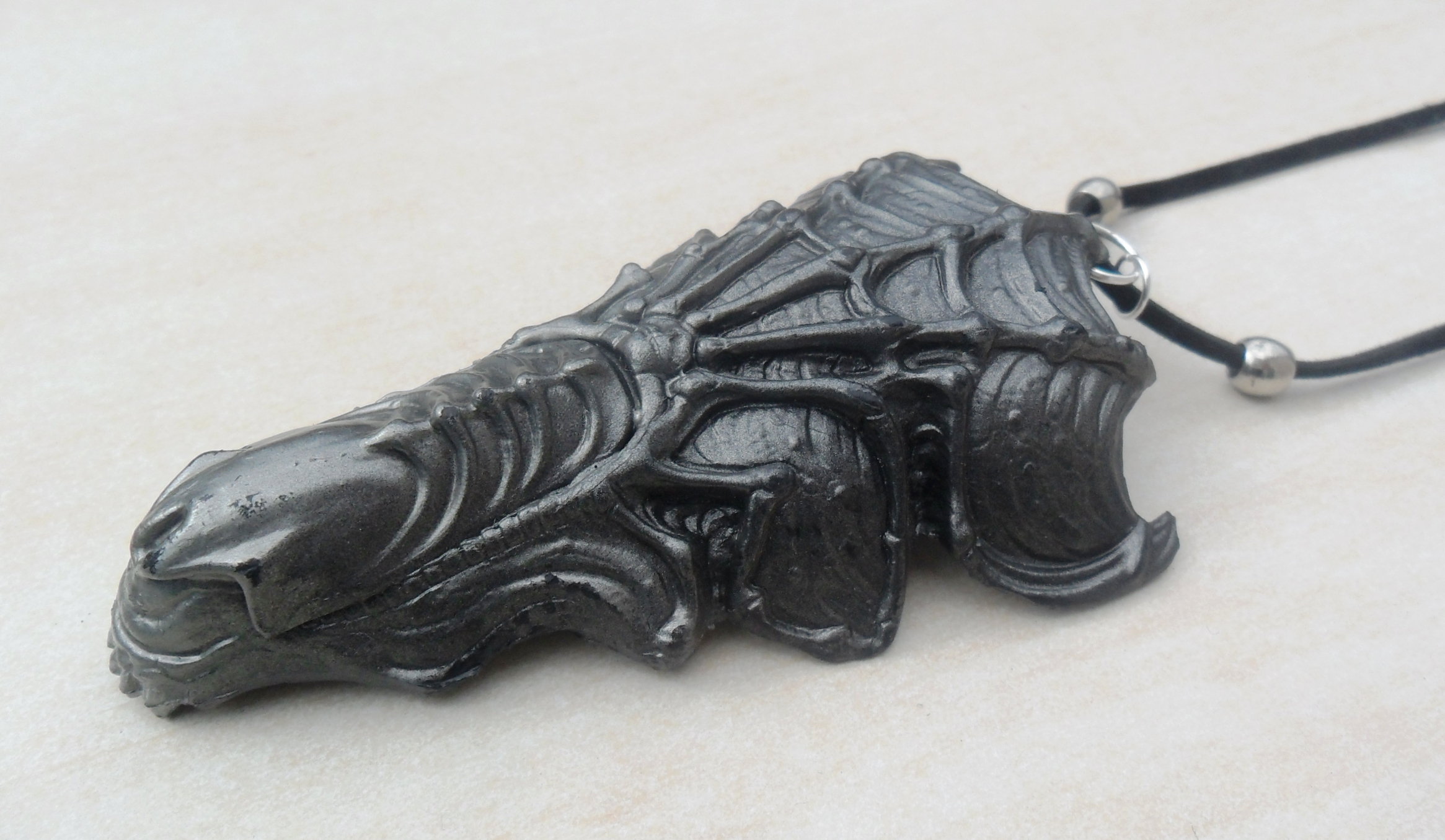 Alien Queen Xenomorph Giger Inspired Pendant Necklace Large – Alien Couture